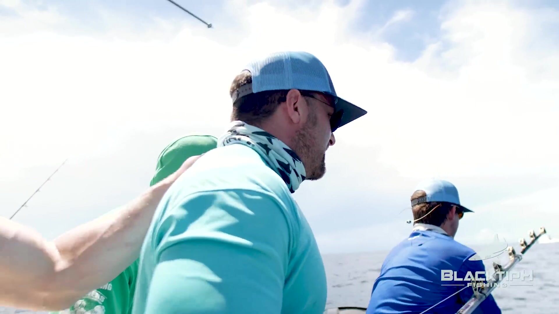 Strongest Men VS Strongest Fish