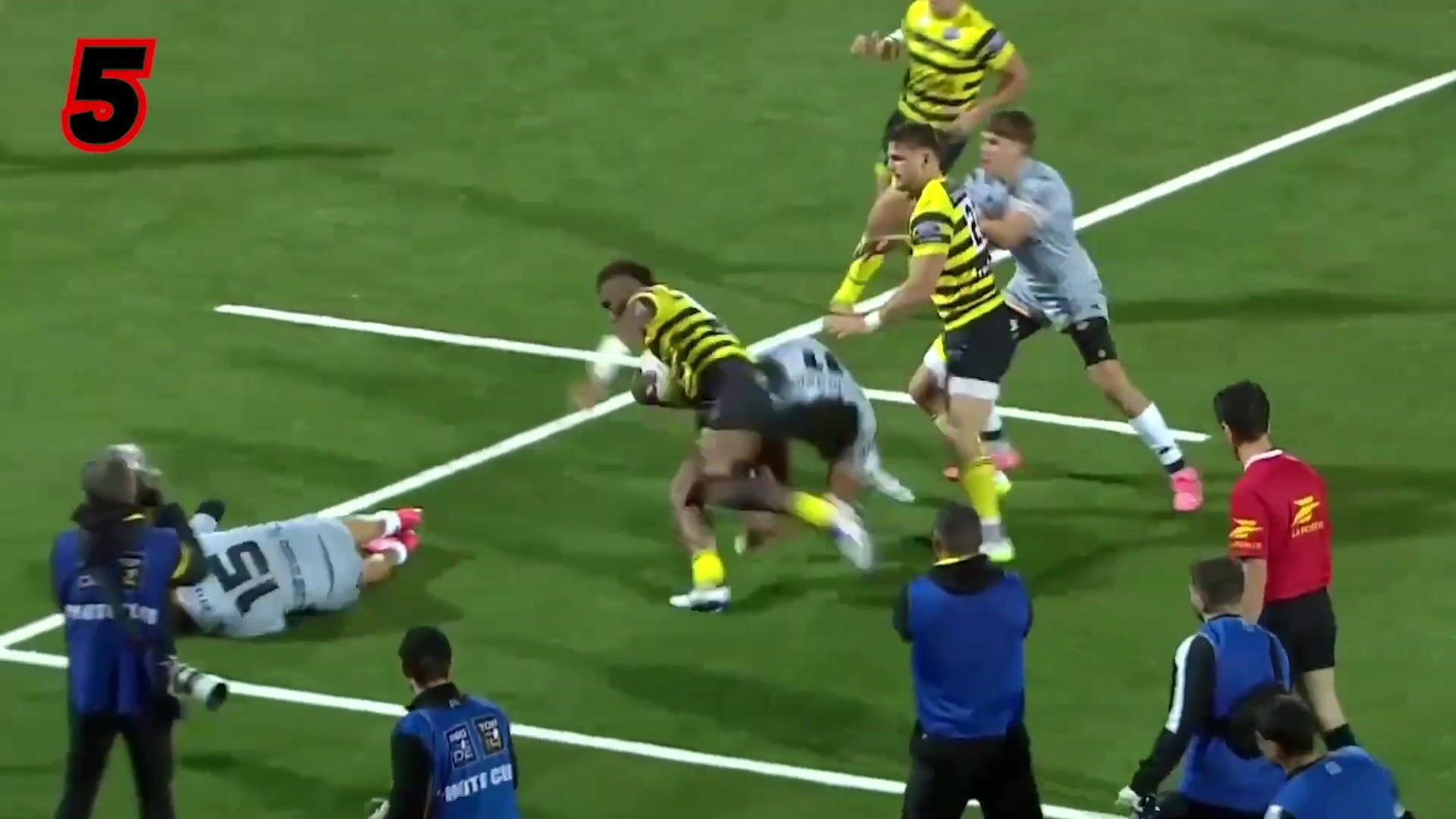 Top 20 Greatest Rugby Moments - Brutal, Skilful, and Insane Plays