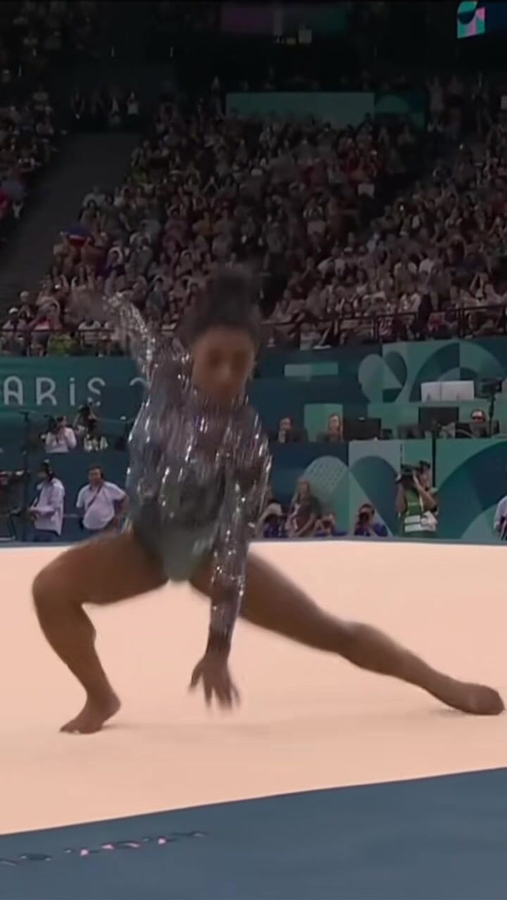 Simone Biles full floor routine at the #ParisOlympics #simonebiles